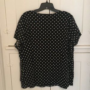 212 Collection | Tops | 22 Collection Black White Shortsleeved Top2x ...